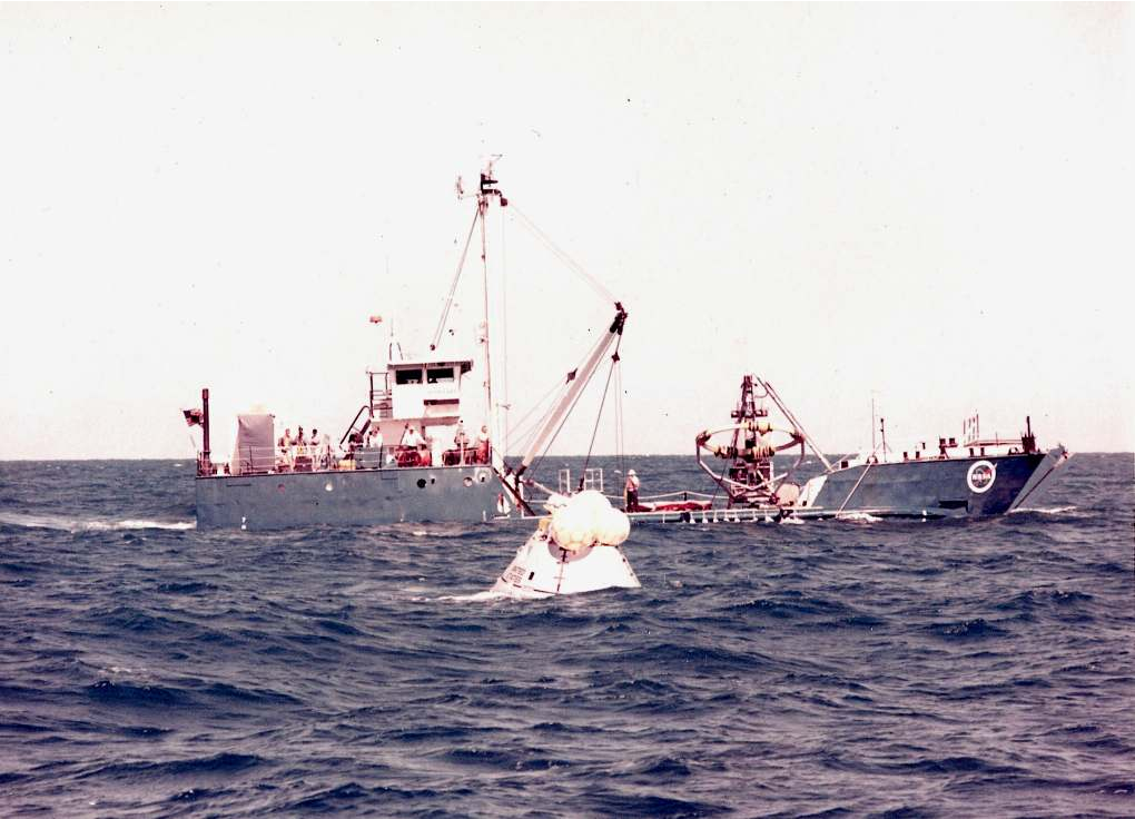 When Astronauts Set Sail Aboard Apollo Command Module 007 | Popular Science