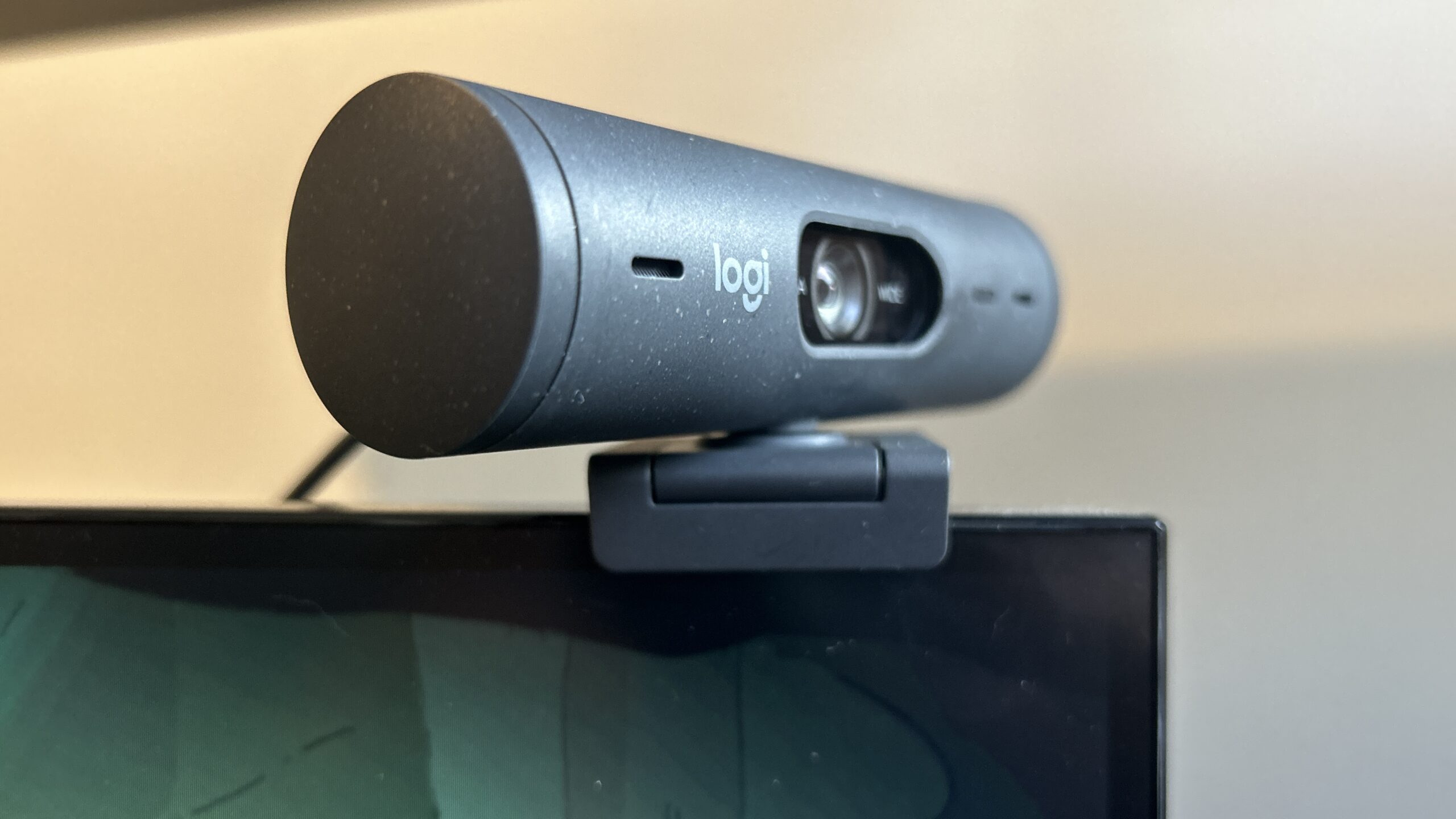 Logitech Brio 500 webcam review | Popular Science