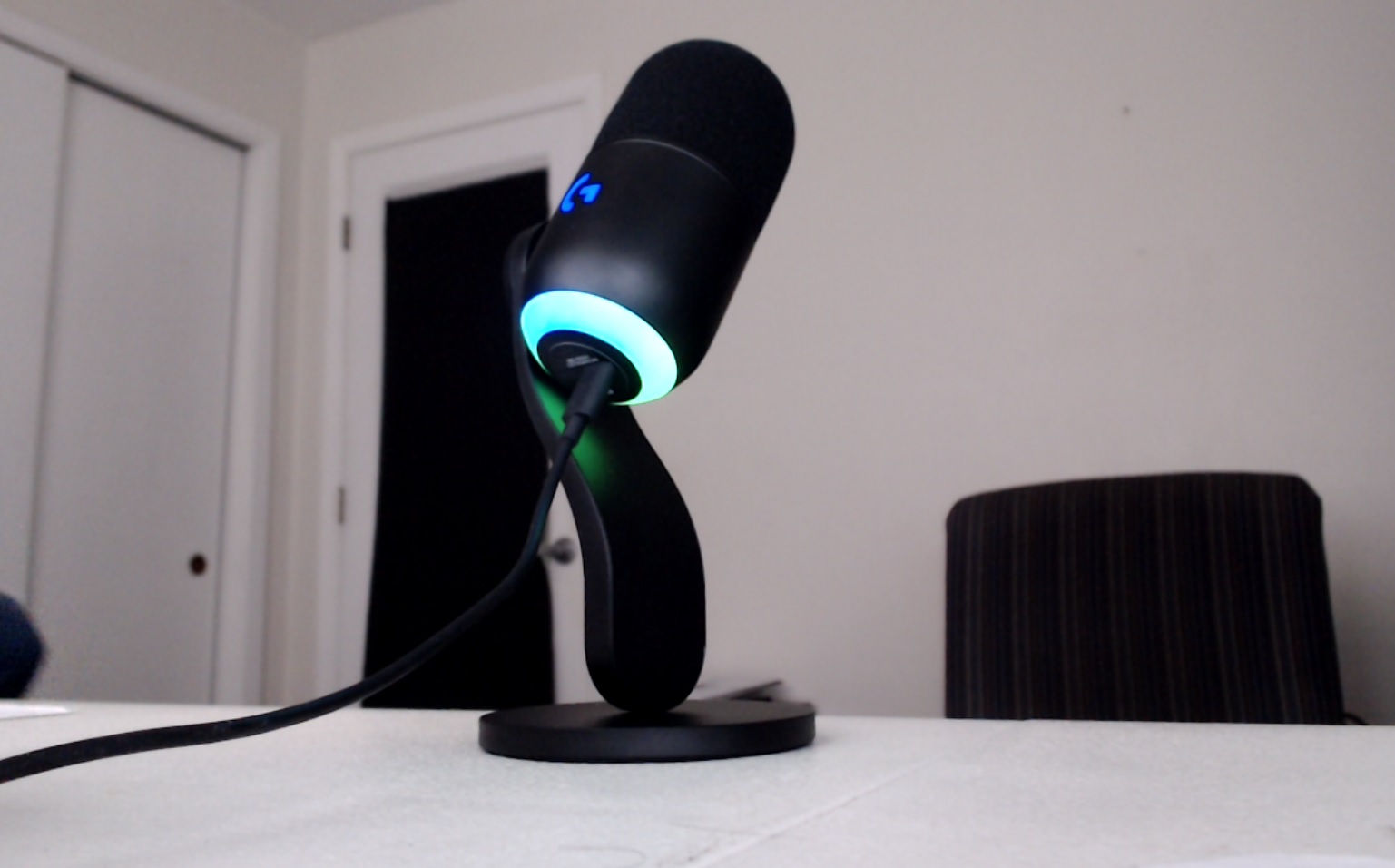 Blue Yeti vs. Yeti X microphone: What's the difference? | Popular Science