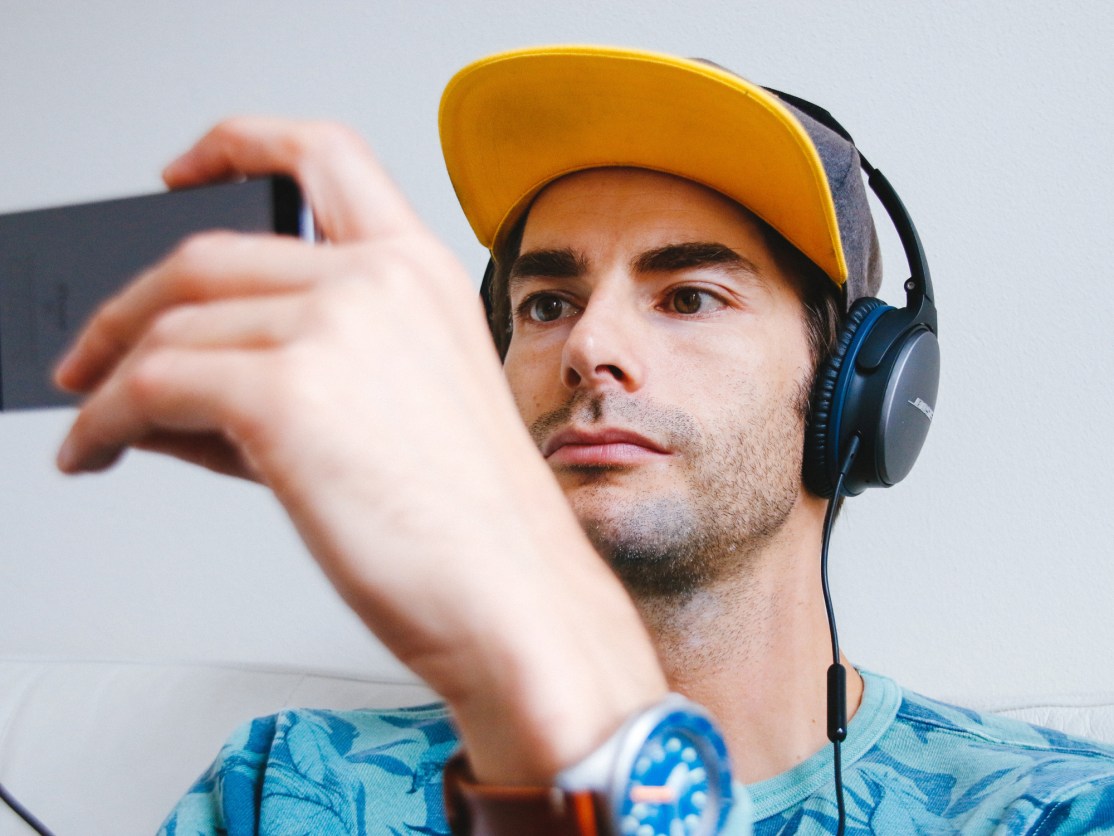 How to watch movies and TV on your phone | Popular Science