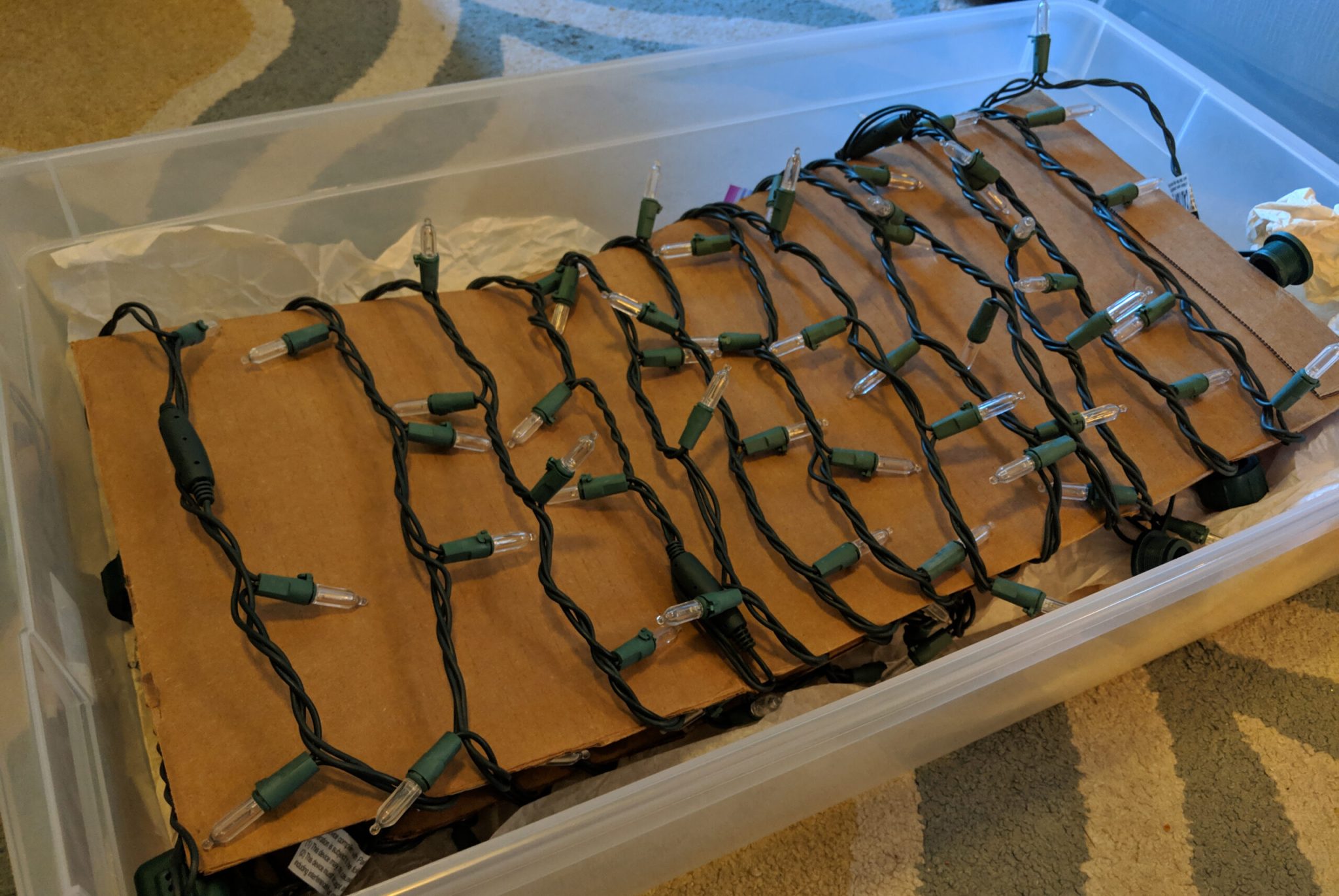 Best ways to store holiday decorations | Popular Science