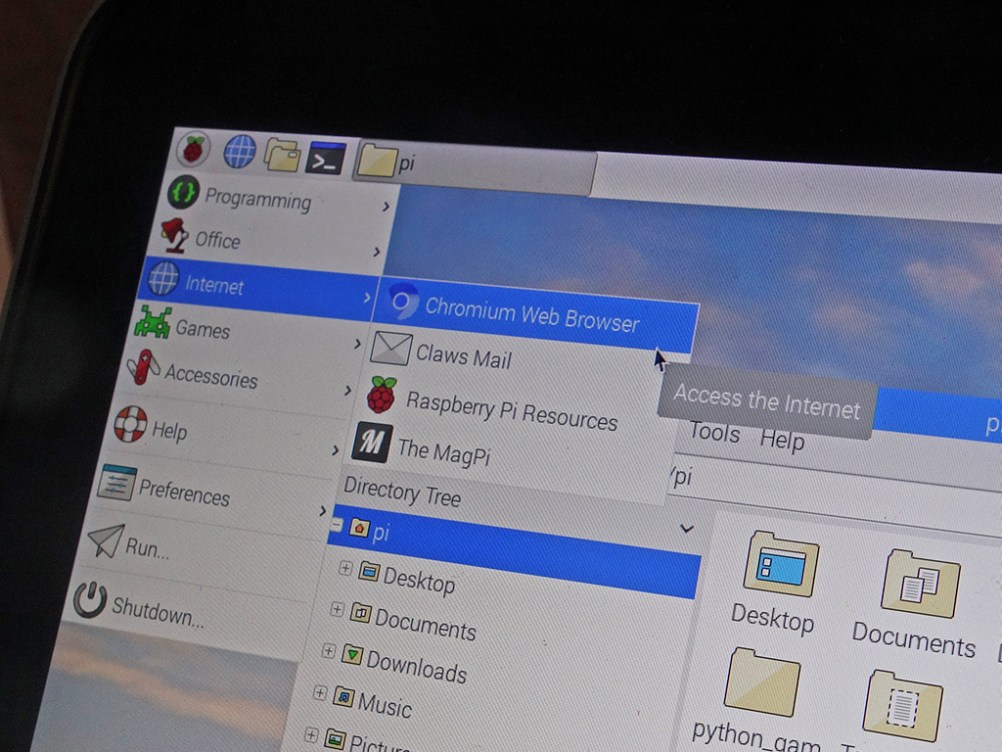 Build a portable computer on a USB stick