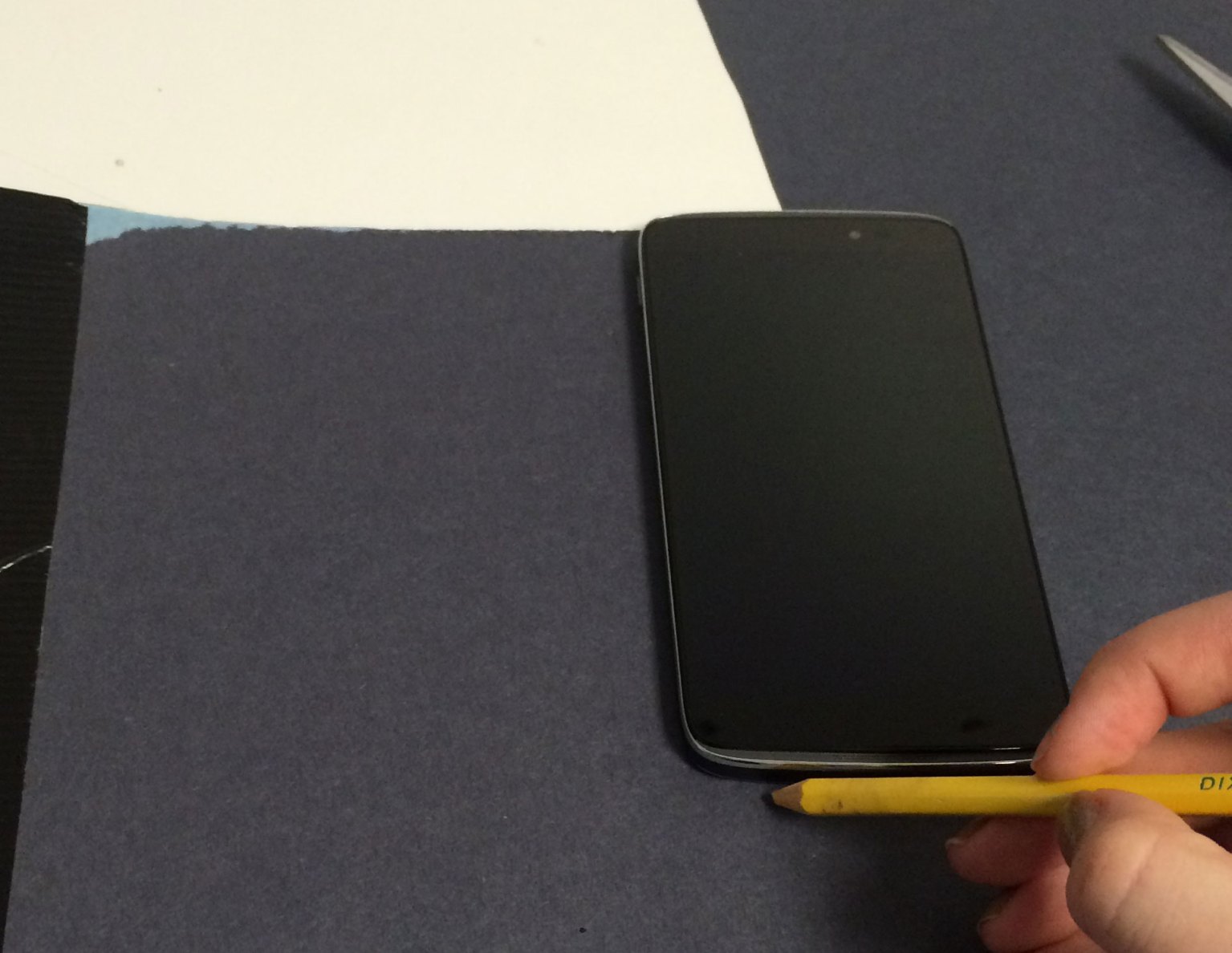 How To Turn Your Old Smartphone Into A Smart Mirror