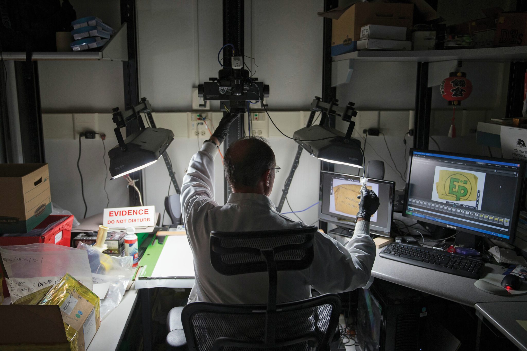 To Catch A Bomb-Maker