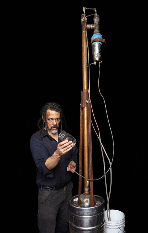 Making Moonshine In A Homebuilt Reflux Still [Video]