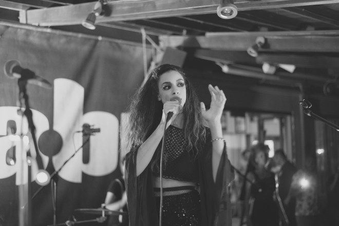 Singer Simonne Jones Fuses Pop Music and Quantum Physics