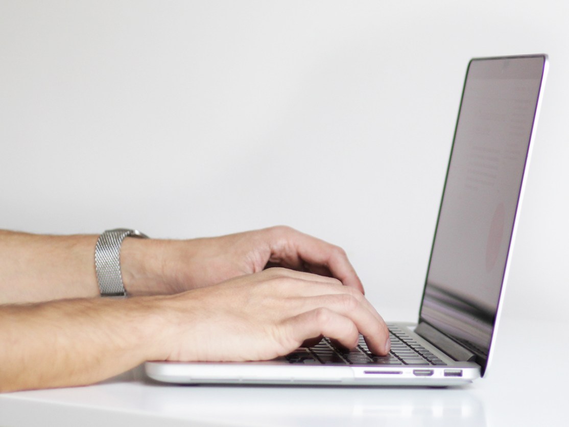 How to log into your computer with your fingerprint or face