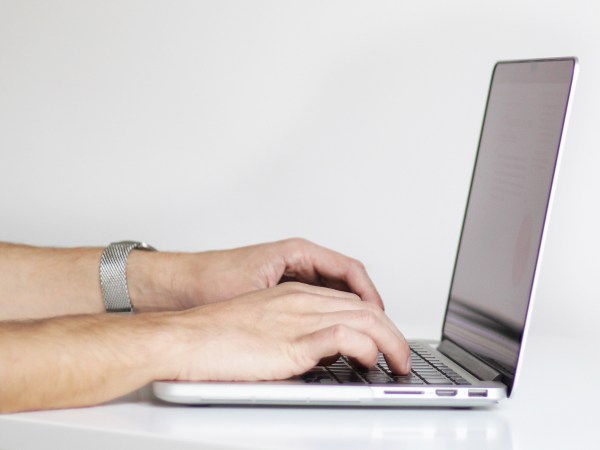 How to log into your computer with your fingerprint or face