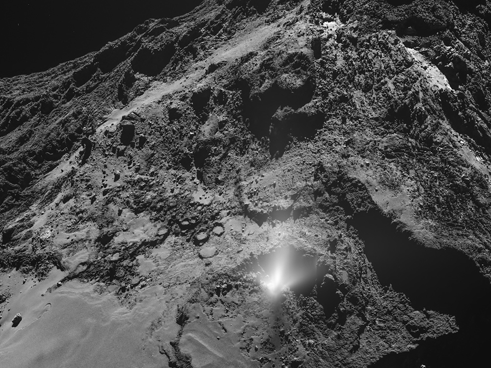 15 incredible photos taken by the Rosetta spacecraft
