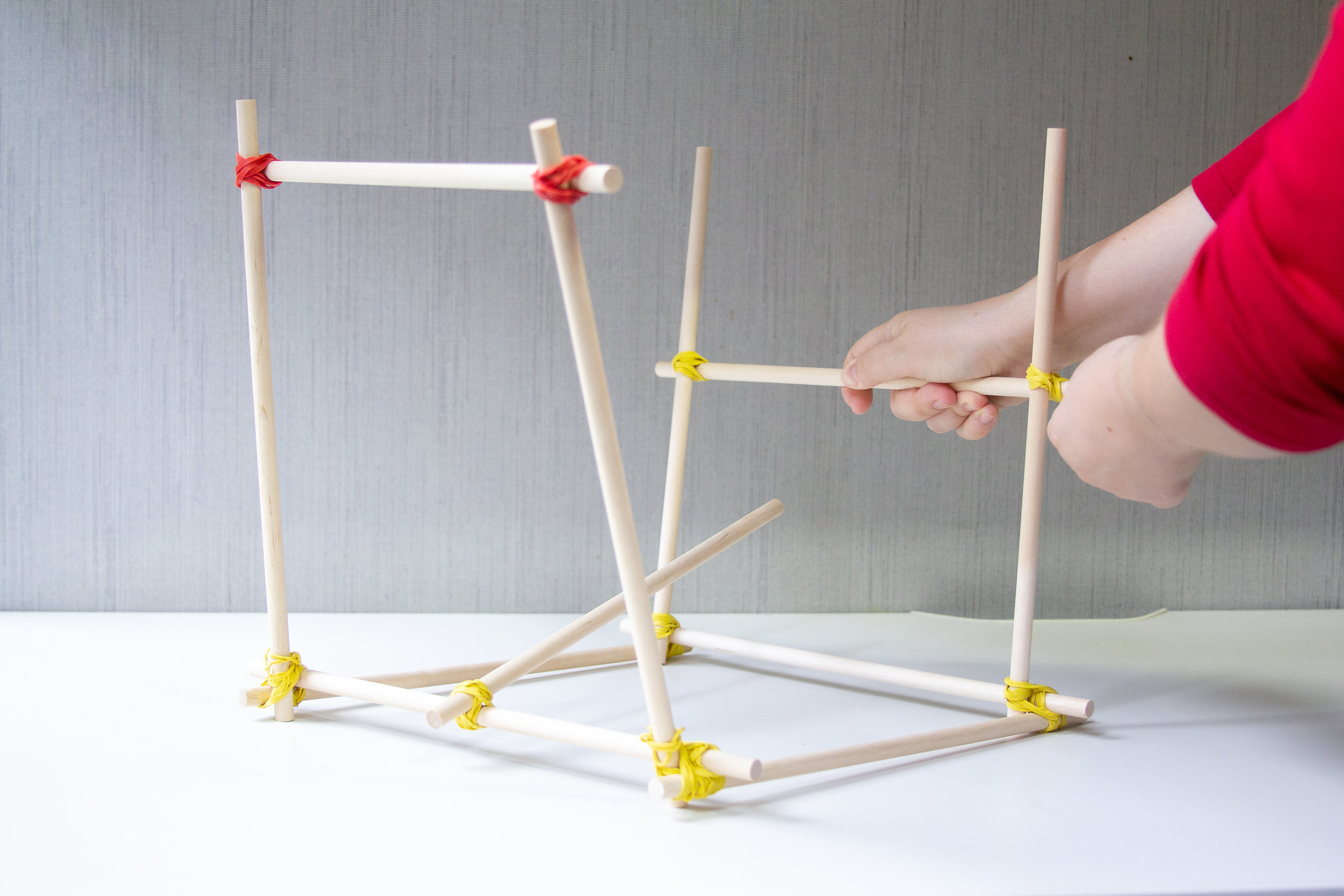 How to build a tabletop catapult