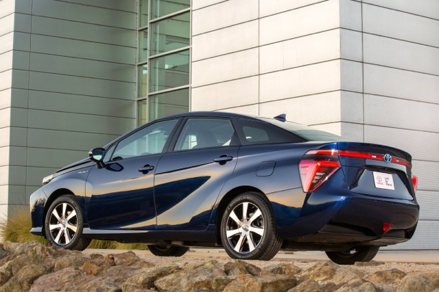 Driving The 2016 Toyota Mirai Is Remarkably Unremarkable (And That’s A ...