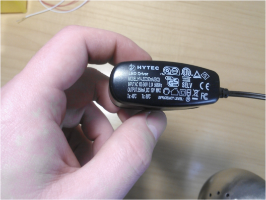 How to Build a Homemade Clapper to Adjust the Lights and Set the Mood