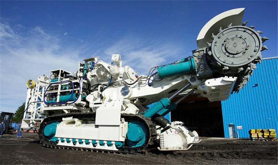 And now, a ship that can mine 39,000 tons of ore from a mile under water