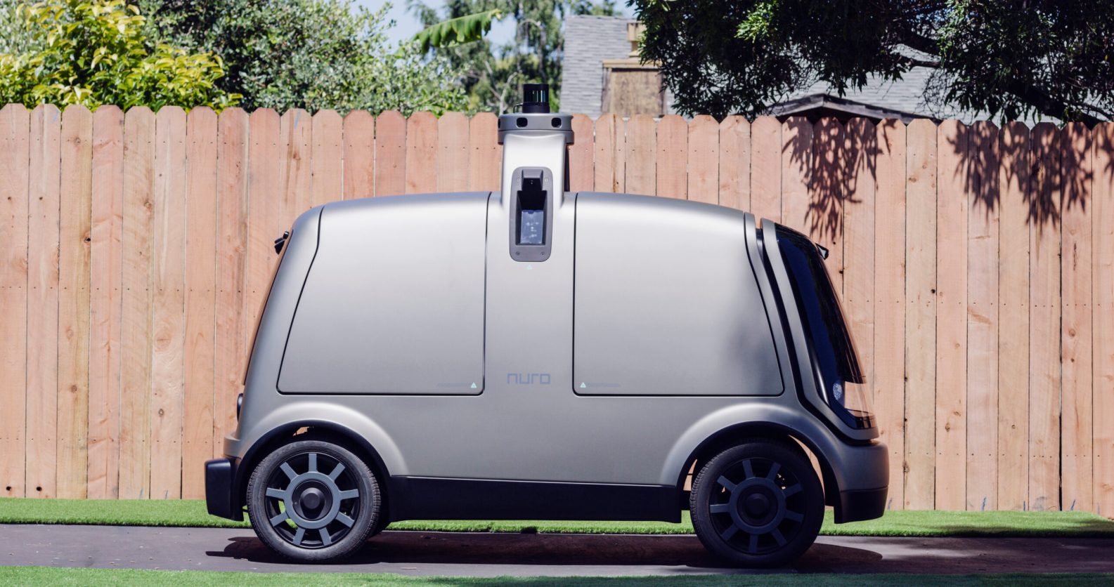 This self-driving grocery delivery car will sacrifice itself to save ...