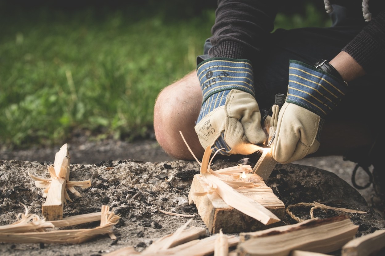 How to build a fire in the wilderness | Popular Science