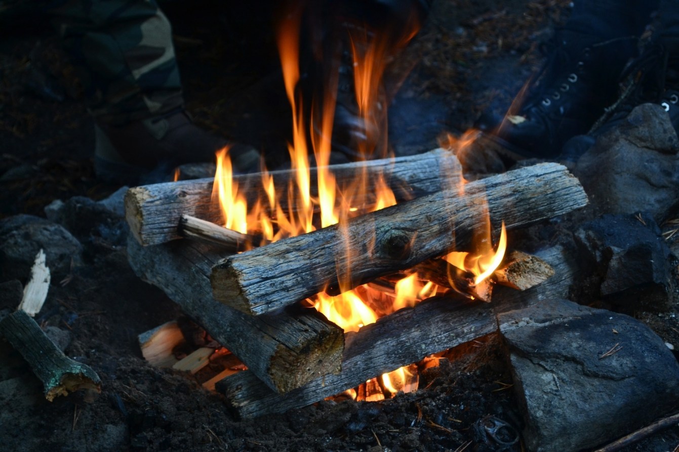 How to build a fire in the wilderness | Popular Science