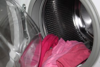 Washing machines can spread dangerous bacteria from one load to the next