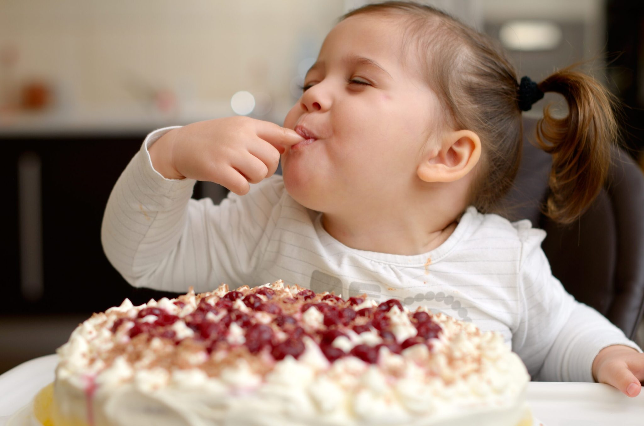 How your tongue tells your brain what you’re tasting