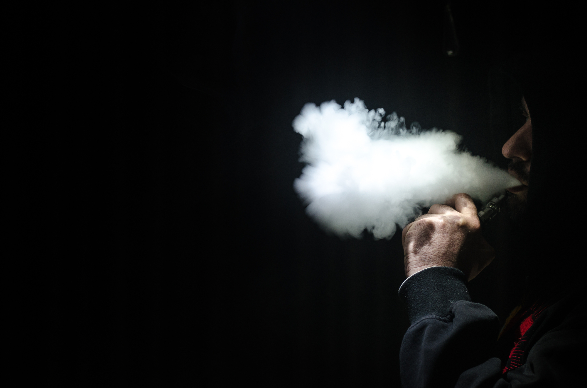 The first long-term study on e-cigarettes confirms that vaping is bad ...