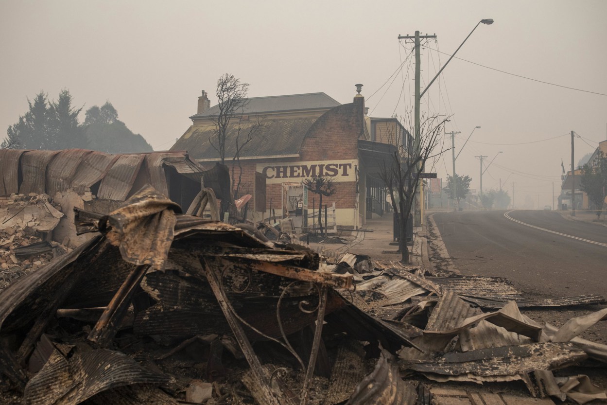 Track Australia’s raging bushfires with these official sources