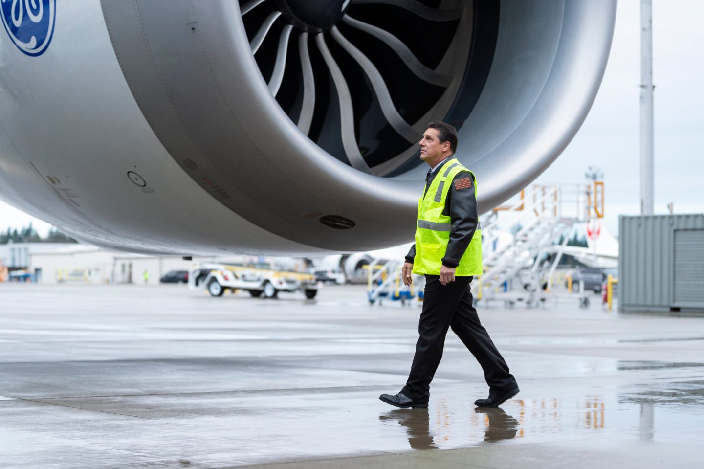 Boeing’s massive wing-folding 777x just flew for the first time