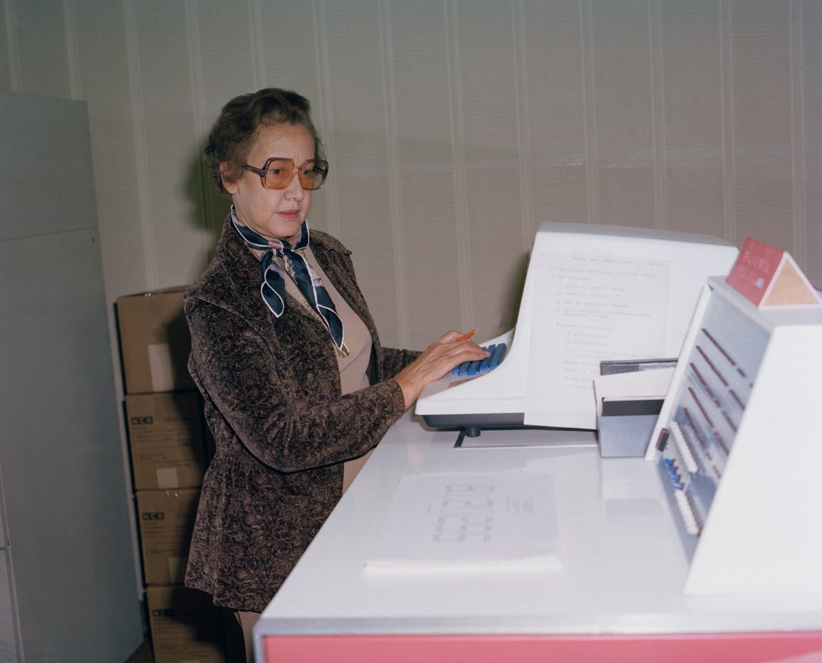 Katherine Johnson, whose calculations enabled the first moonwalk, dies ...