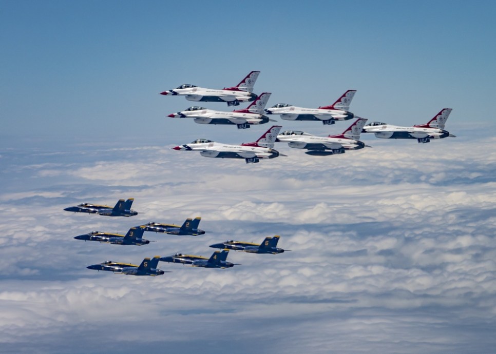 Everything to know about the fighter jets in the ‘America Strong’ flyovers