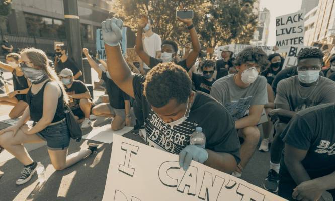 A guide to protesting during a pandemic