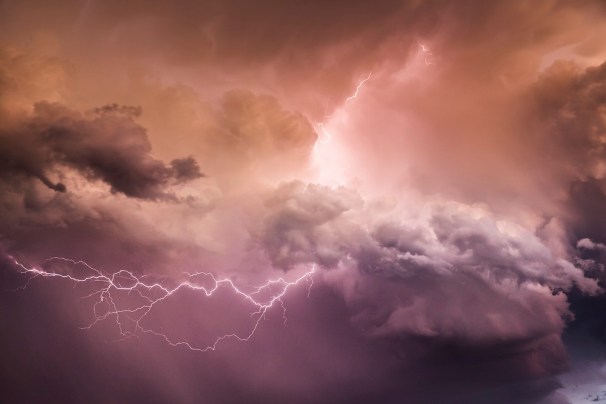 This photographer chases the Midwest’s most dramatic storms. Here are ...