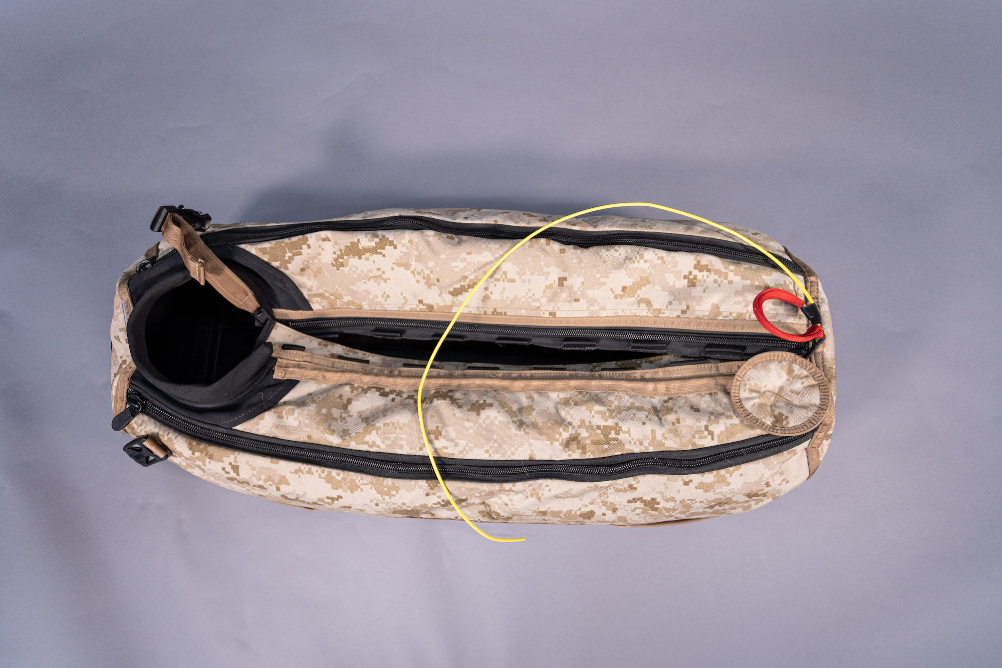 This new harness lets military dogs parachute safely and with style