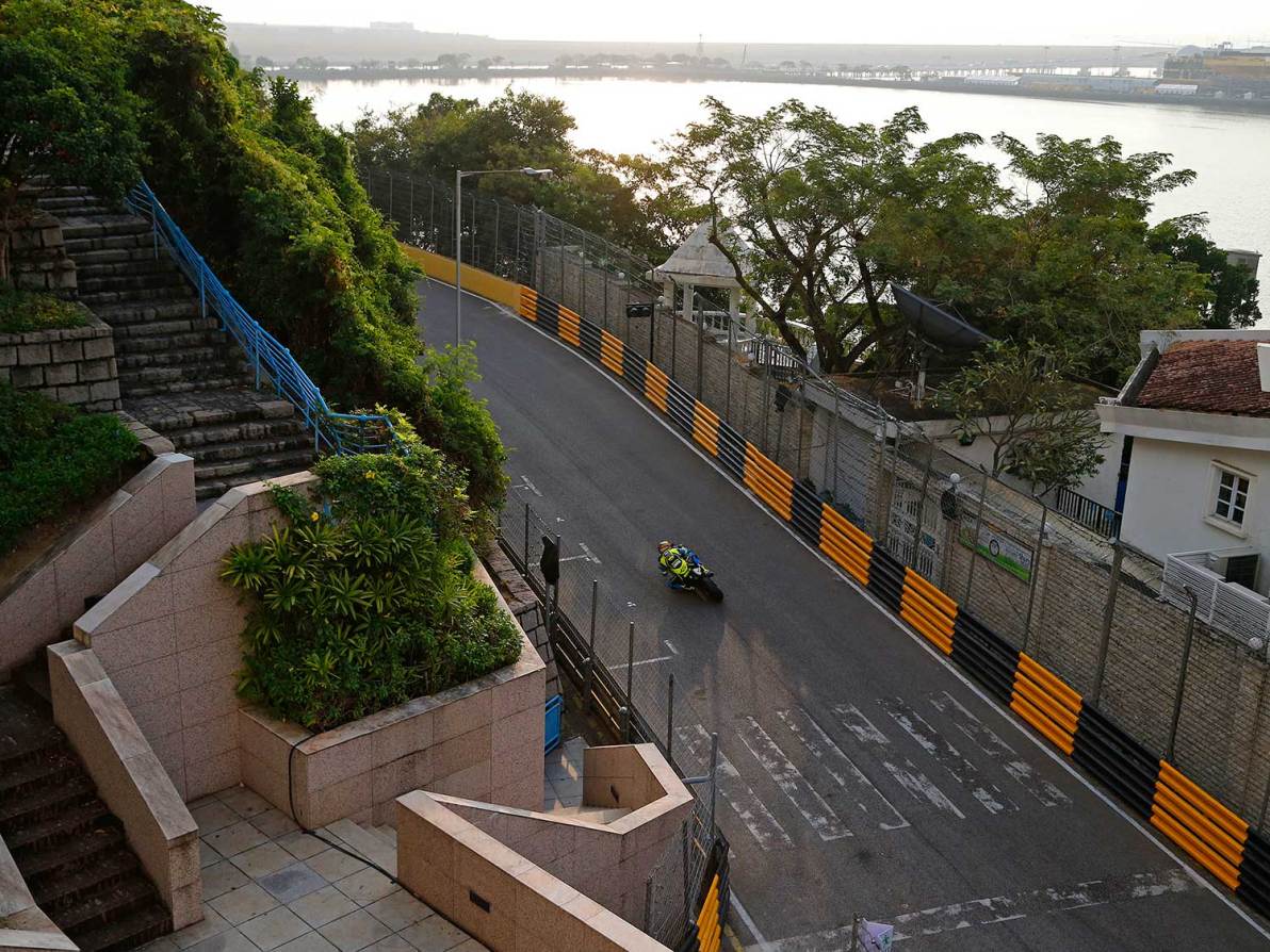 The world’s most thrilling motorcycle race, in photos