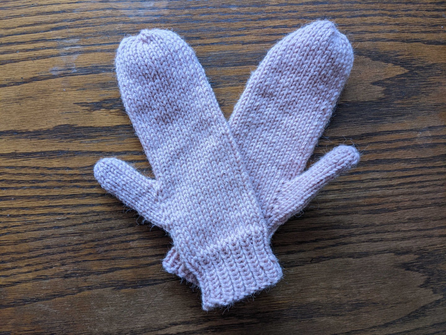 How to knit your own Bernie mittens
