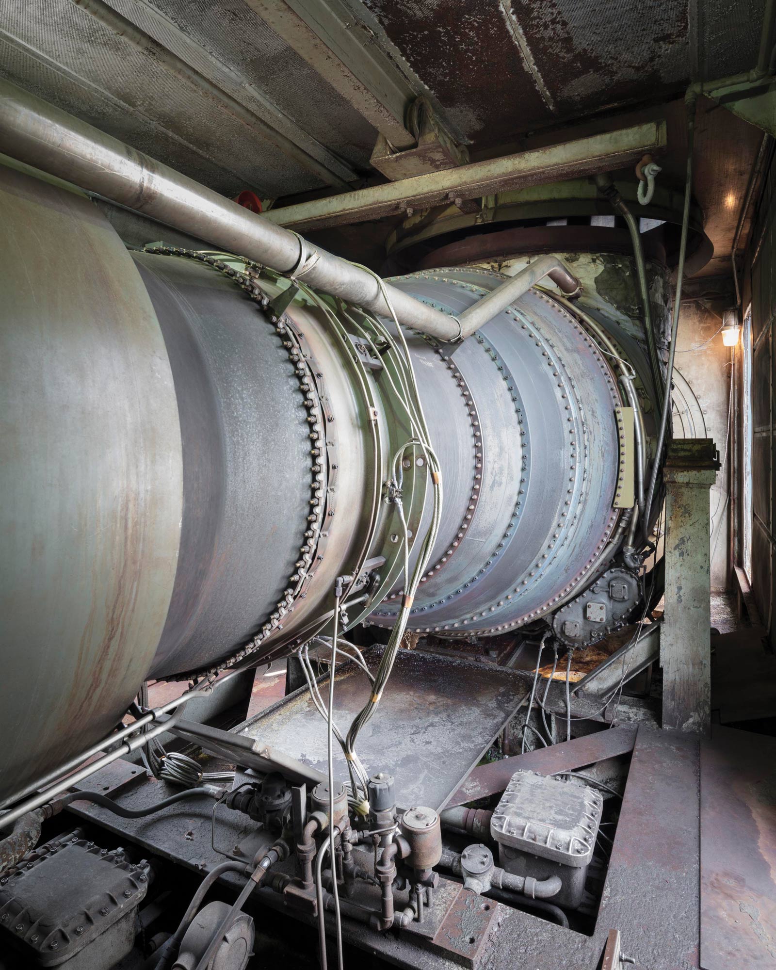 At New York City’s biggest power plant, a switch to clean energy will ...