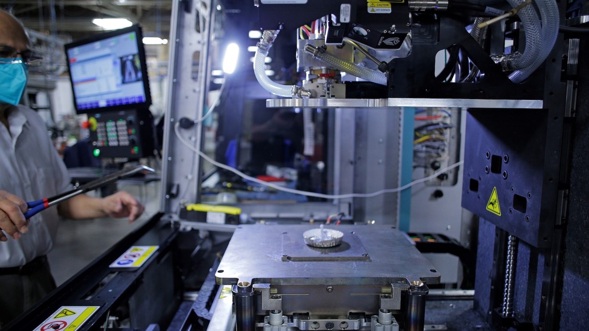 This huge Xerox printer can create metal parts for the US Navy