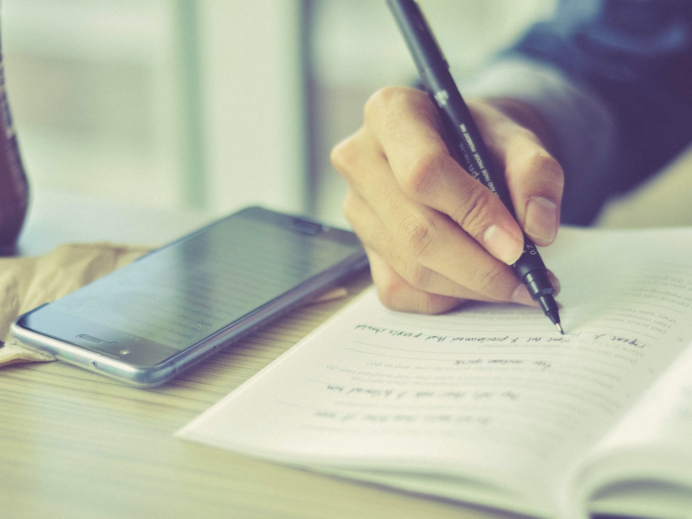 Turn your handwritten documents into searchable digital notes