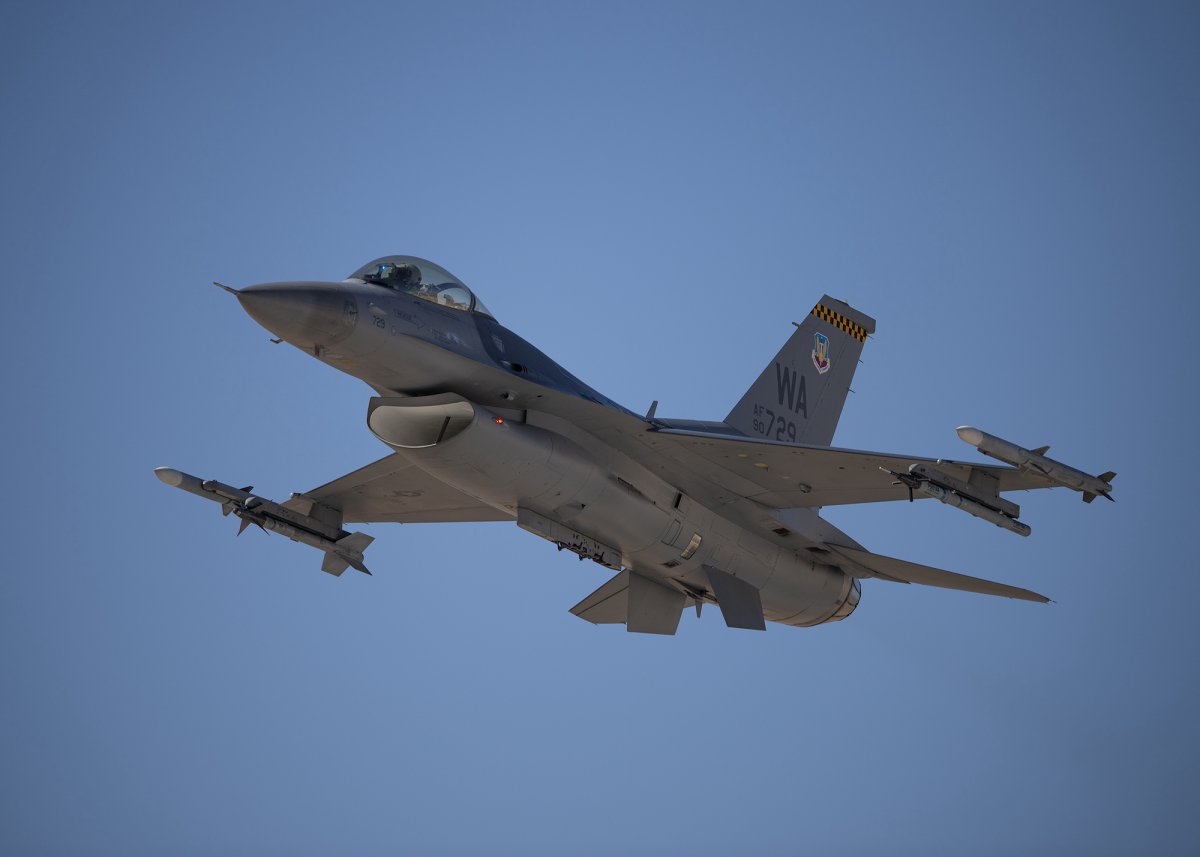 Two fighter pilots passed out over Nevada last year. Software saved ...