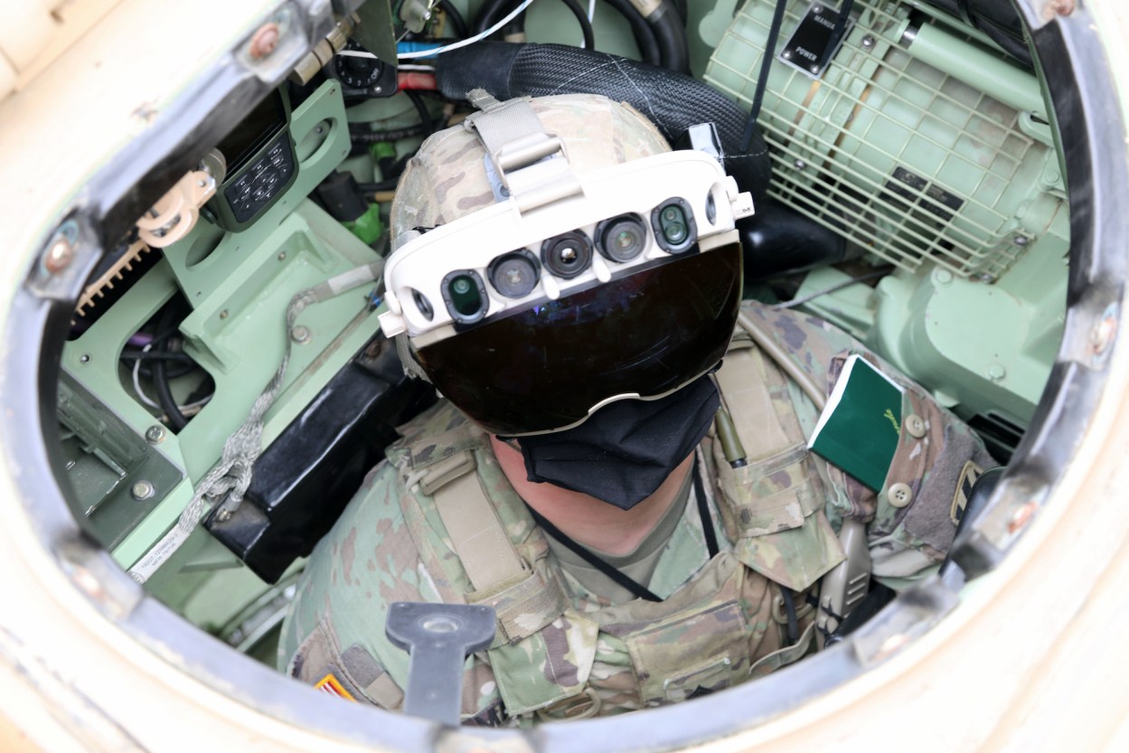 Goggles that allow soldiers to peer through vehicle walls | Popular Science