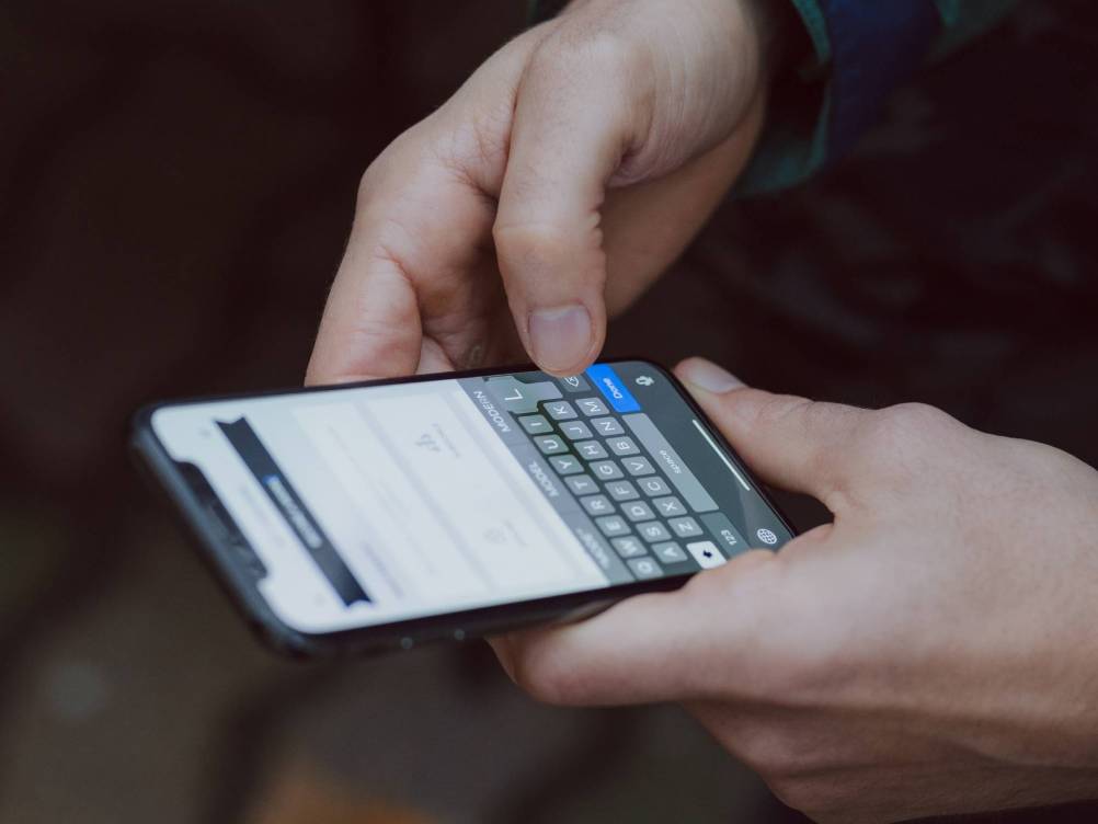 How to prevent those annoyign texting typos