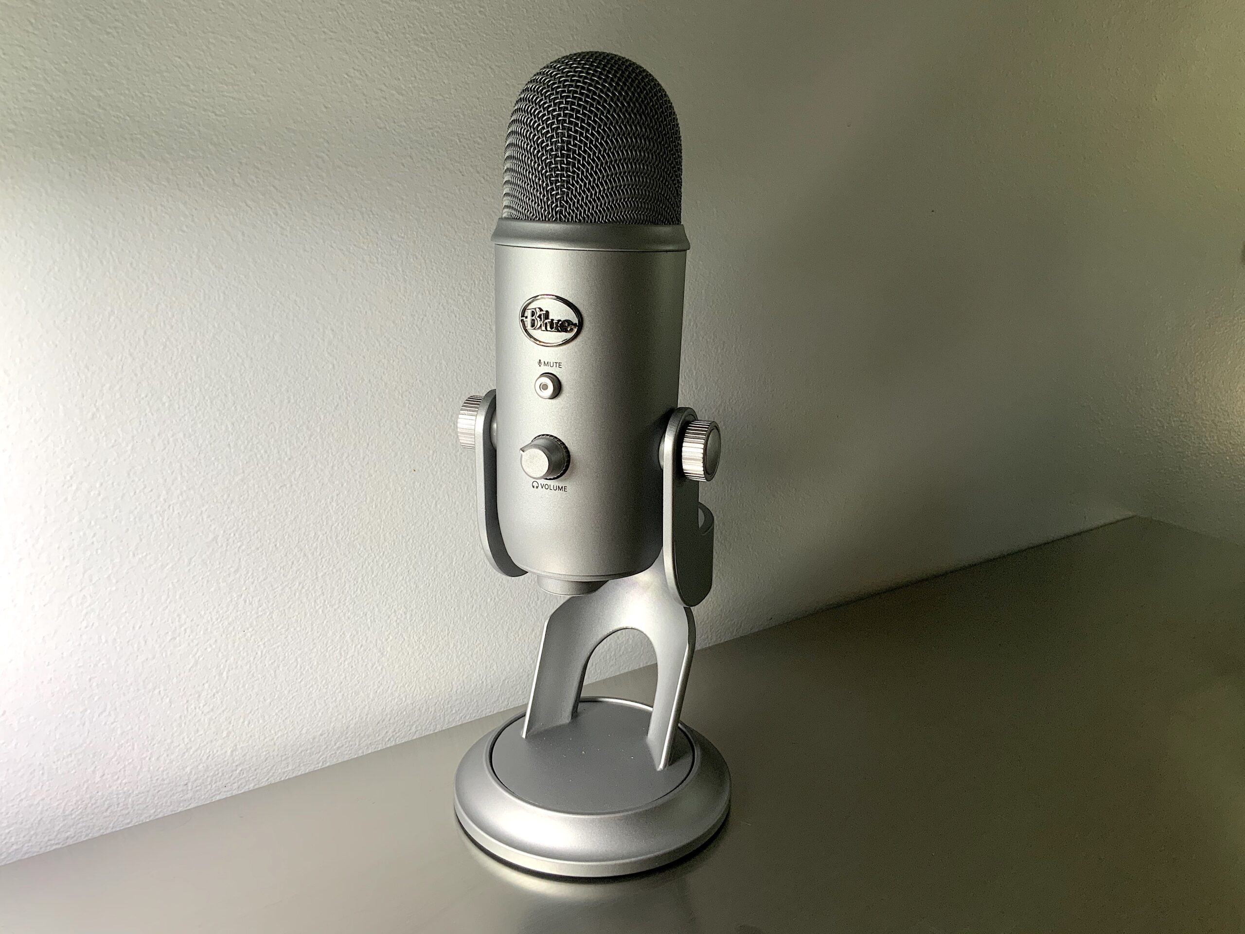 Blue Yeti vs. Yeti X microphone: What's the difference? | Popular Science