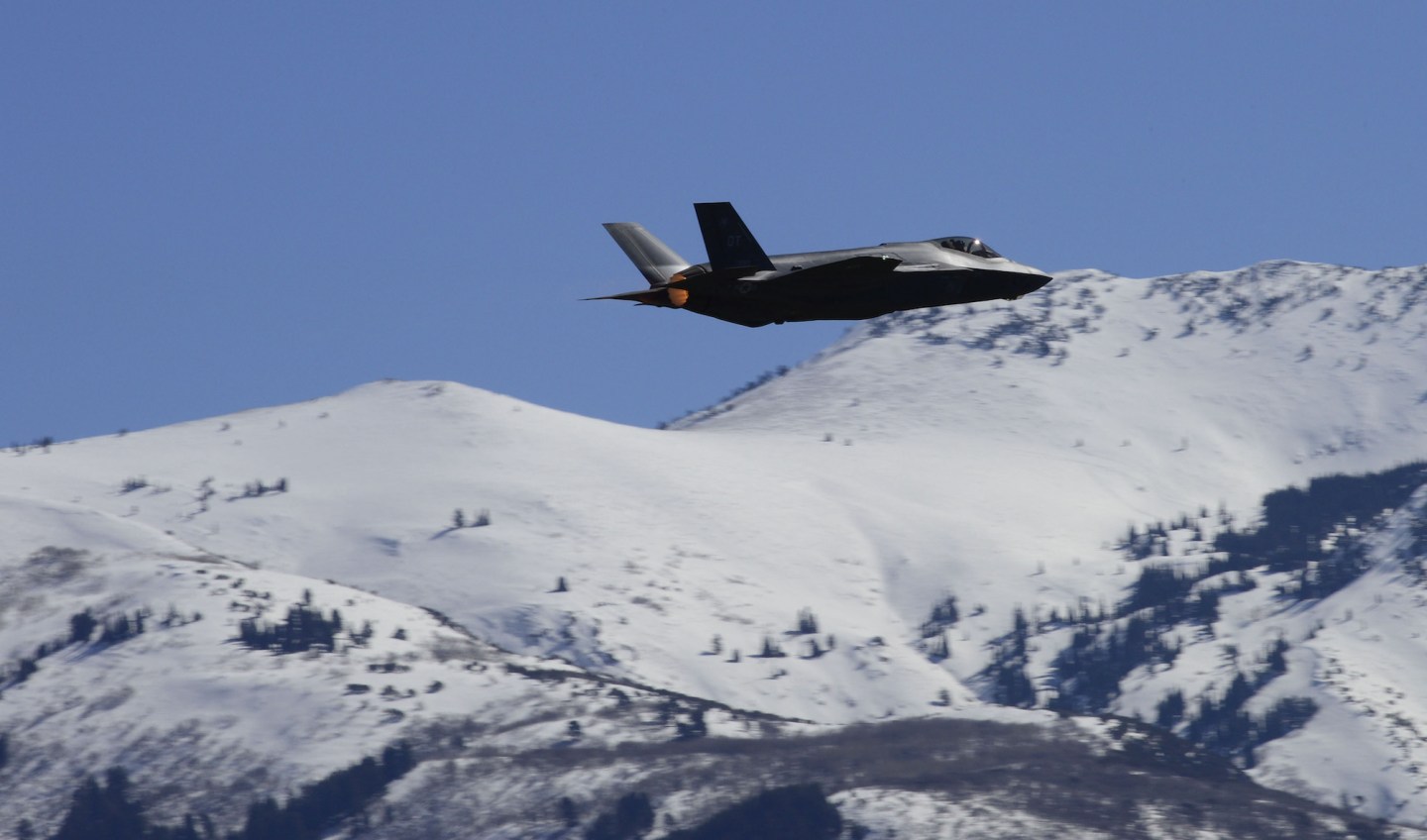 What we know about Russia's new stealth fighter jet | Popular Science