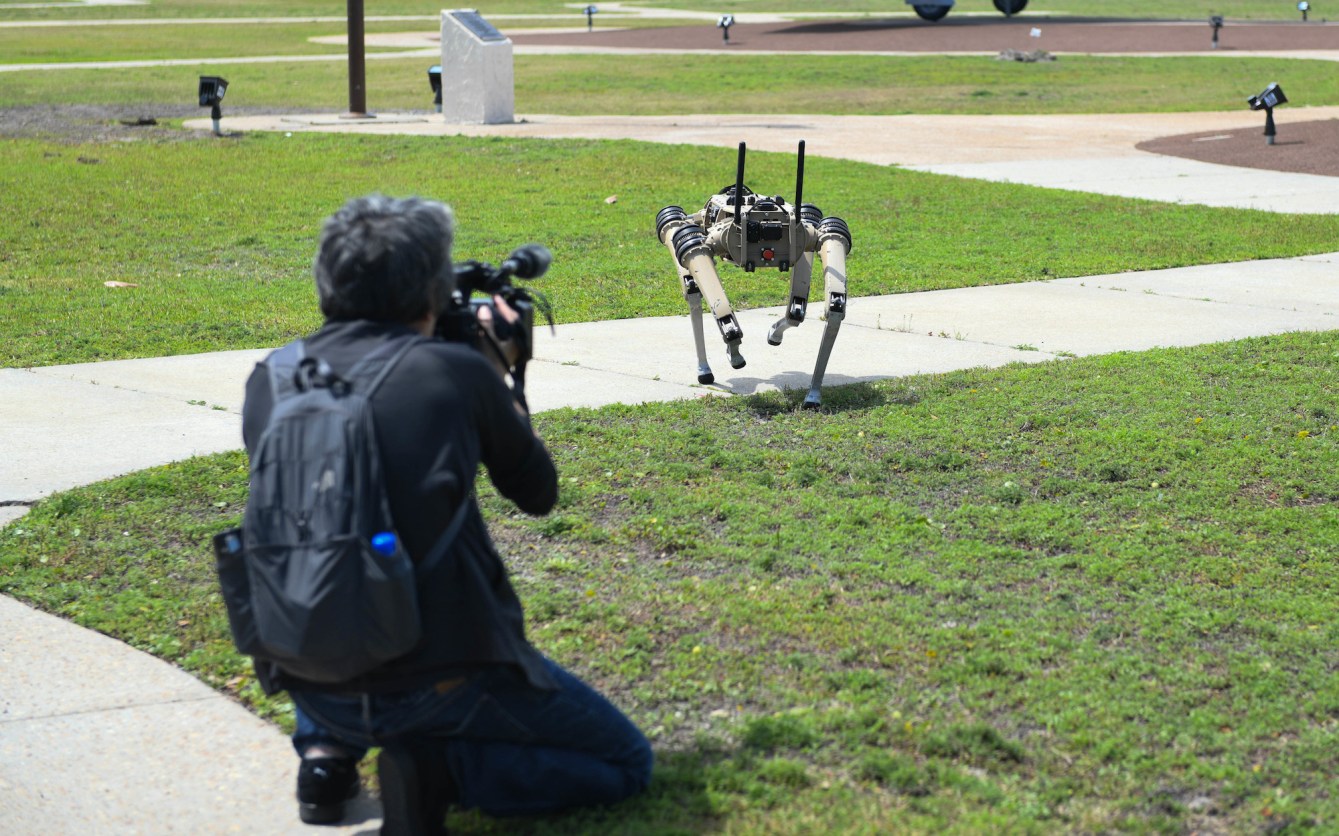 This robotic military dog now has a gun on board | Popular Science