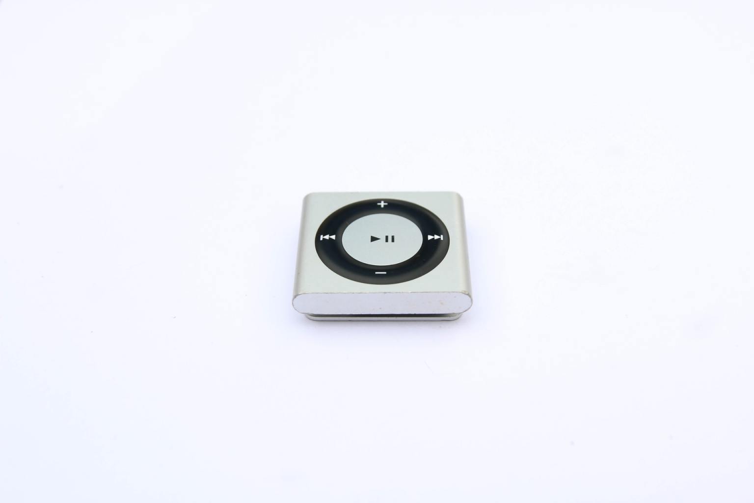 Spotify's change to its album shuffle feature, explained | Popular Science