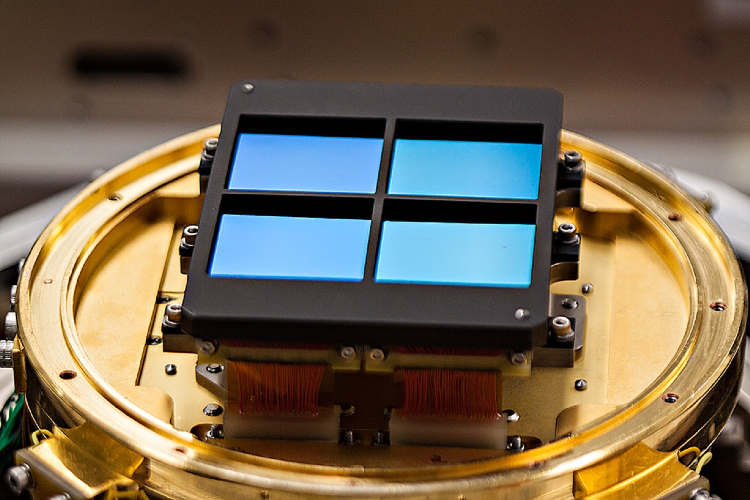 The James Webb telescope is built for infrared 'first light' | Popular ...