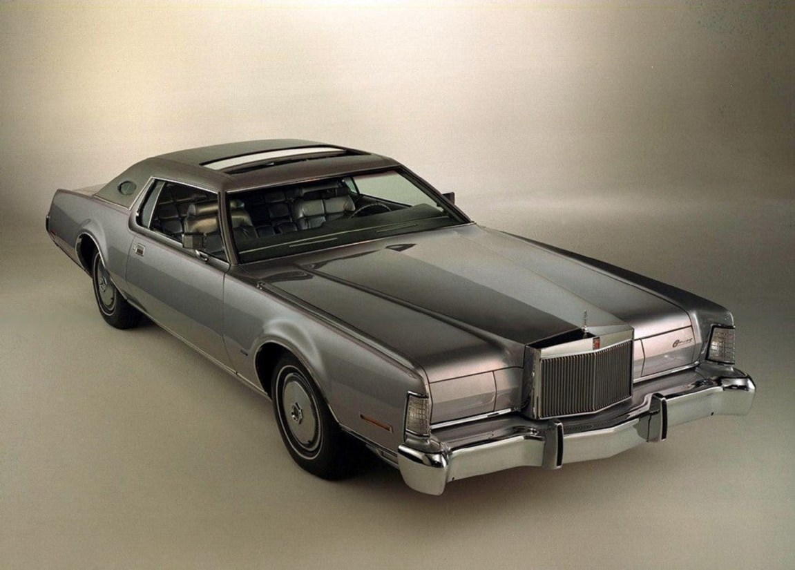 The biggest difference between a sunroof and moonroof | Popular Science