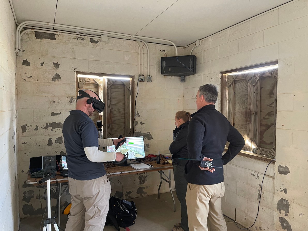 How one person can control a swarm of 130 robots | Popular Science