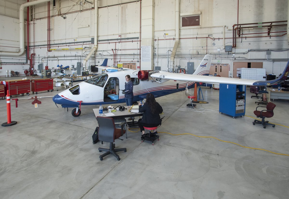 An electric plane from NASA could take flight this year | Popular Science