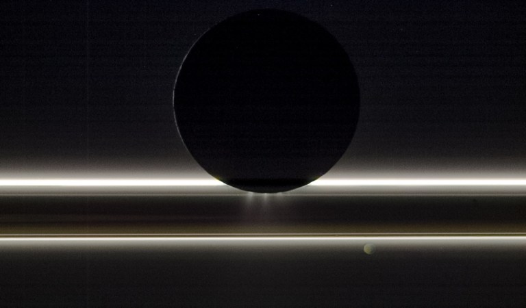 The geyser on Saturn's moon Enceladus, explained | Popular Science