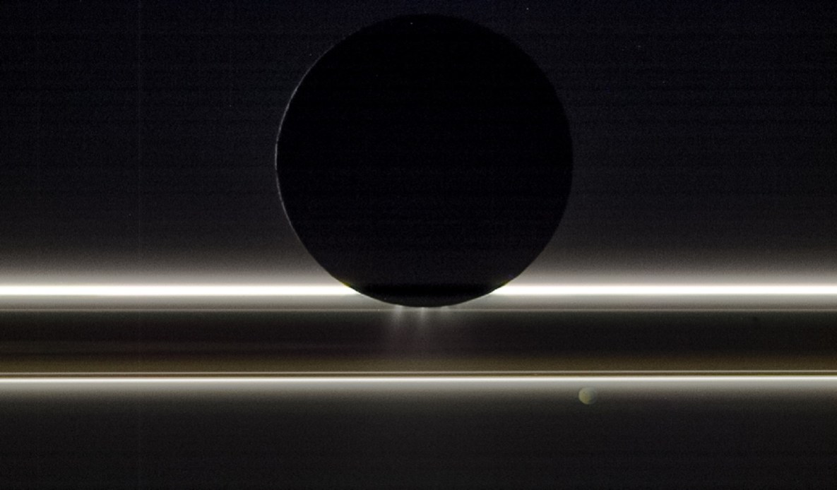 The geyser on Saturn's moon Enceladus, explained | Popular Science