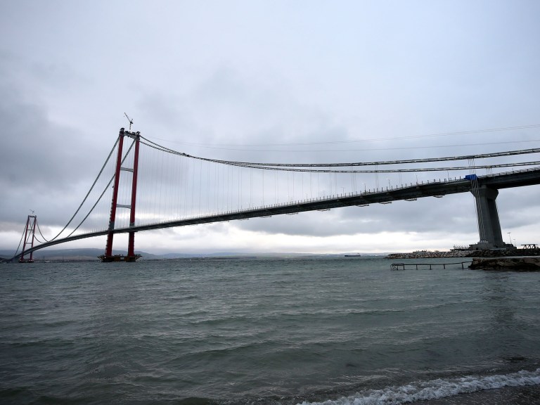 Italy's bridge to Sicily may finally become a reality | Popular Science
