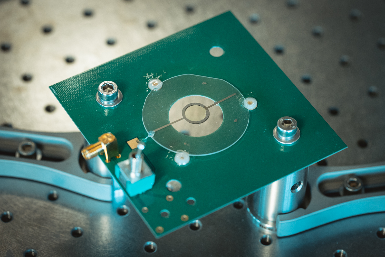 This device allows digital cameras to perceive depth | Popular Science